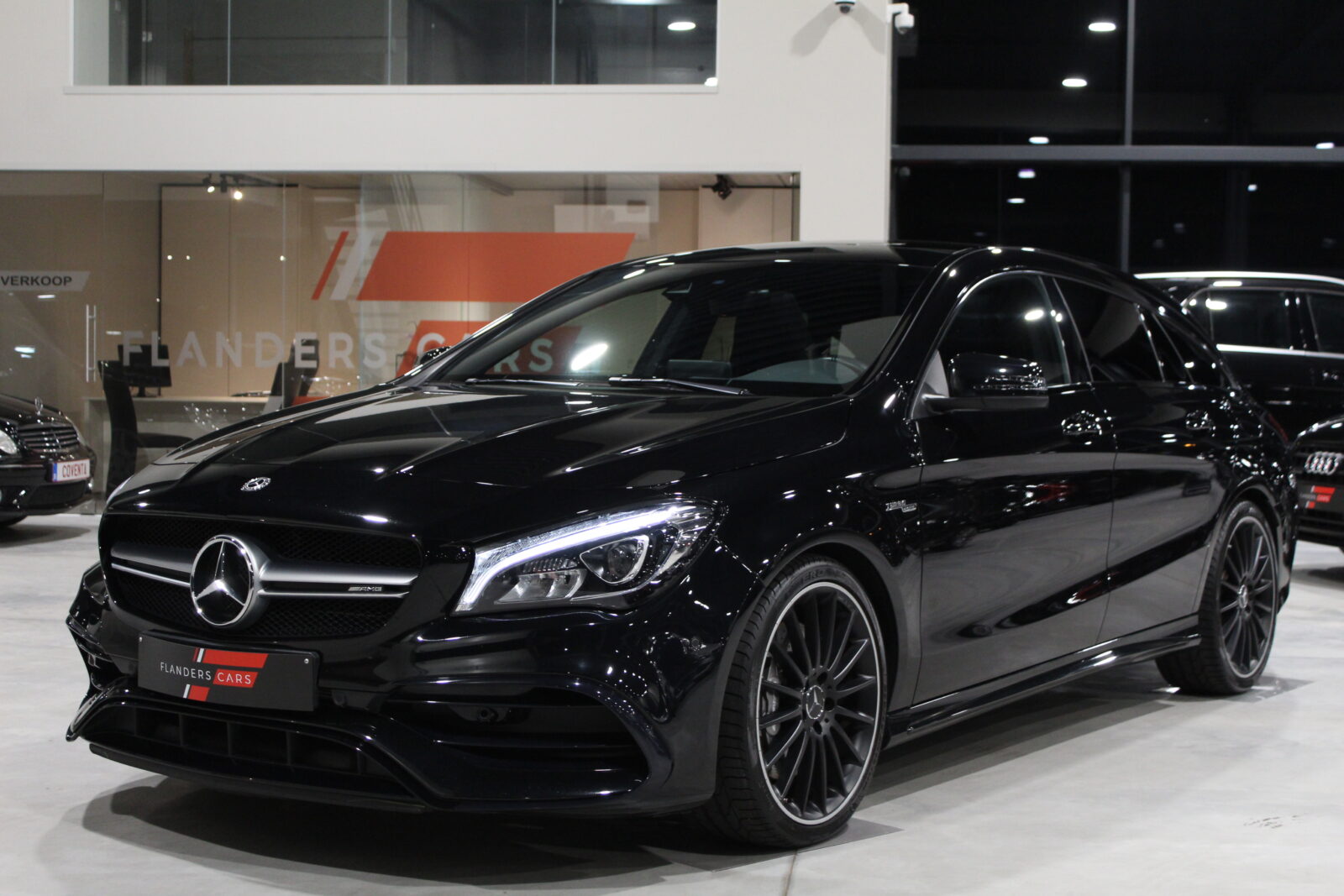 Mercedes-Benz CLA 45 AMG Night Pack - Flanders Cars