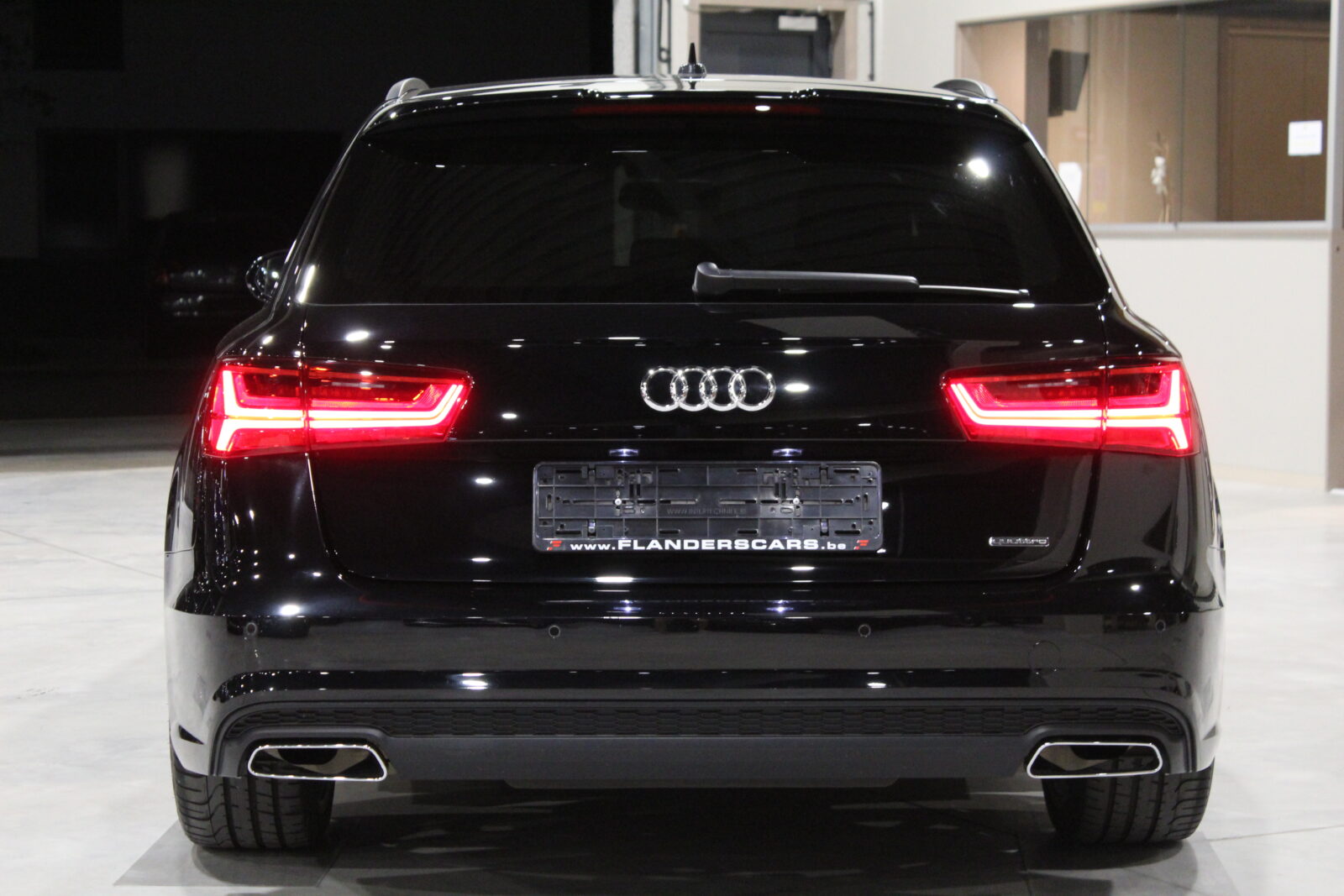 Audi A6 Avant Black Edition S-Line Quattro - Flanders Cars