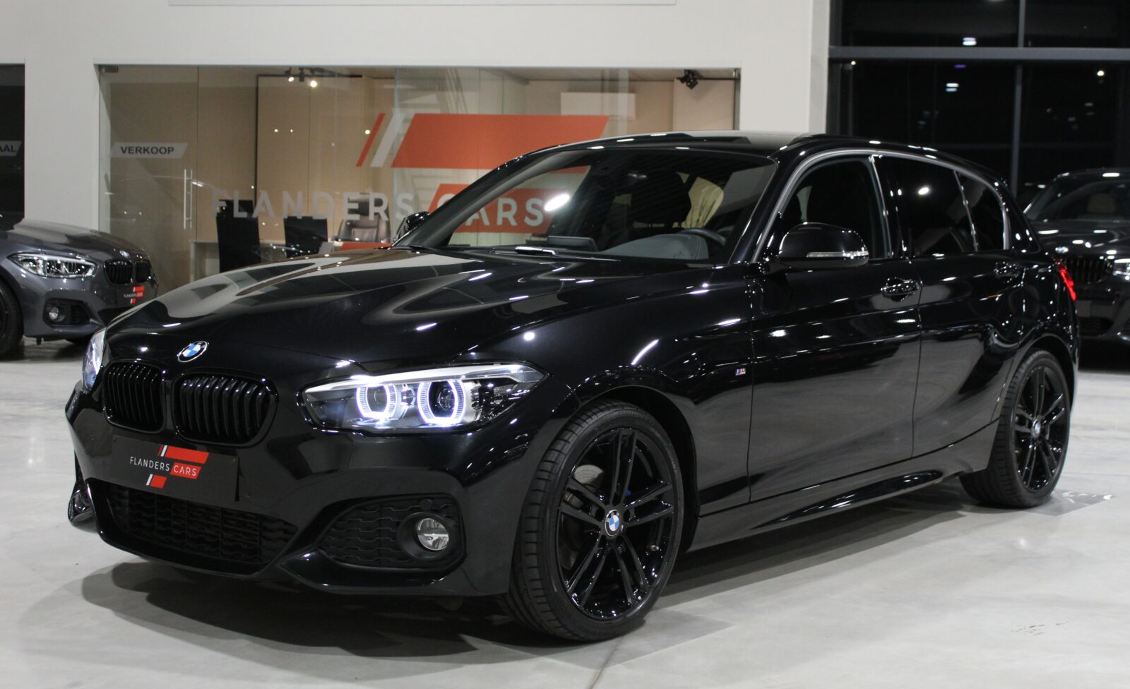 BMW 118i M-Pack - Flanders Cars