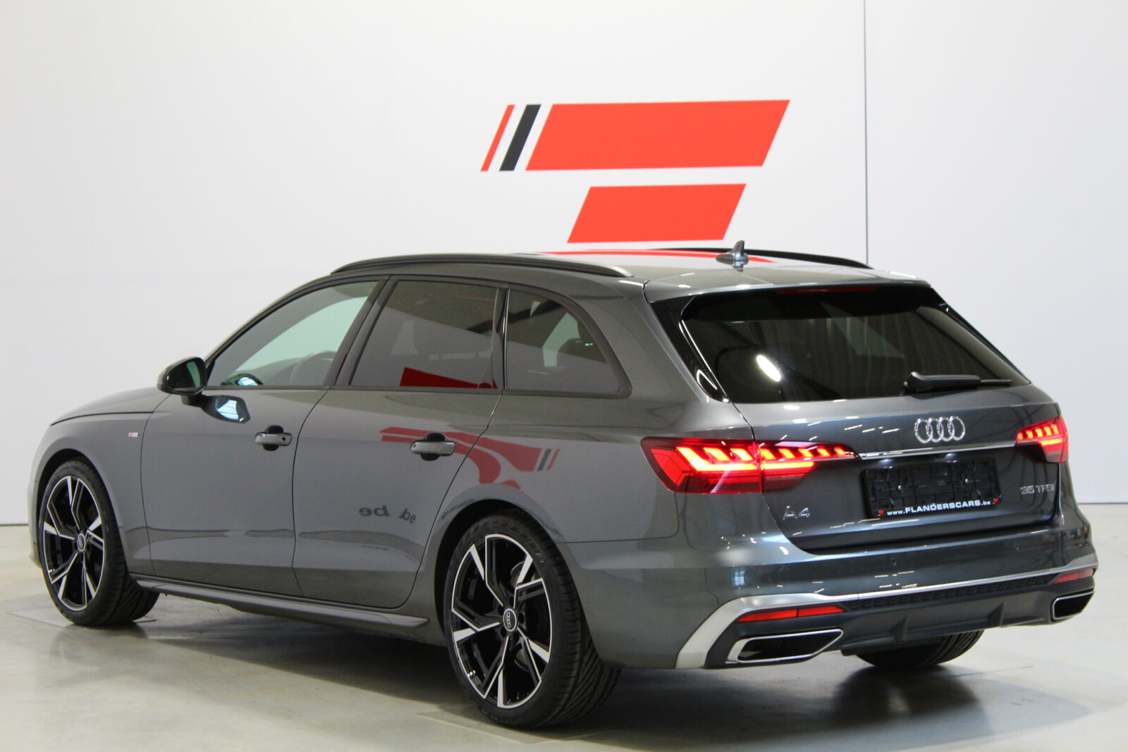Audi A4 Avant 35 TFSI Stronic * S-Line Competition * - Flanders Cars